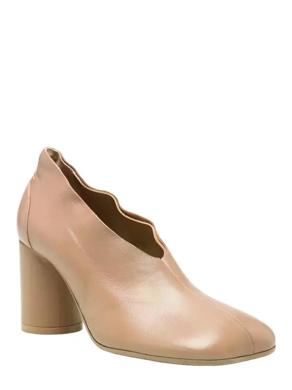 MAISON MARGIELA Leather Tabi Toe Pumps - Neutrals