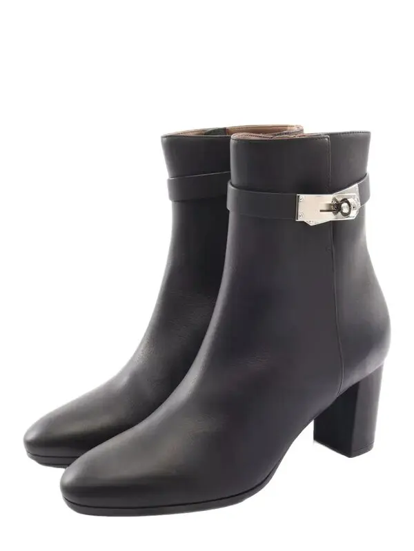 Hermès Leather Kelly Buckle Heeled Ankle Boots - Black