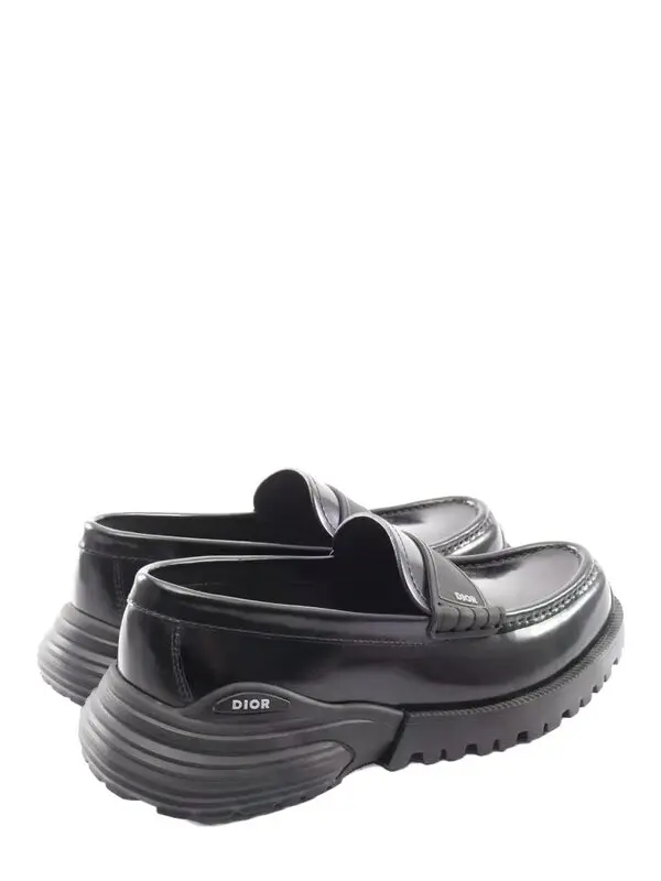 Dior Round Toe Logo Plaque Loafers - Black