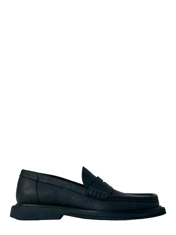 REFERENC Pebbled Leather Penny Loafers - Black