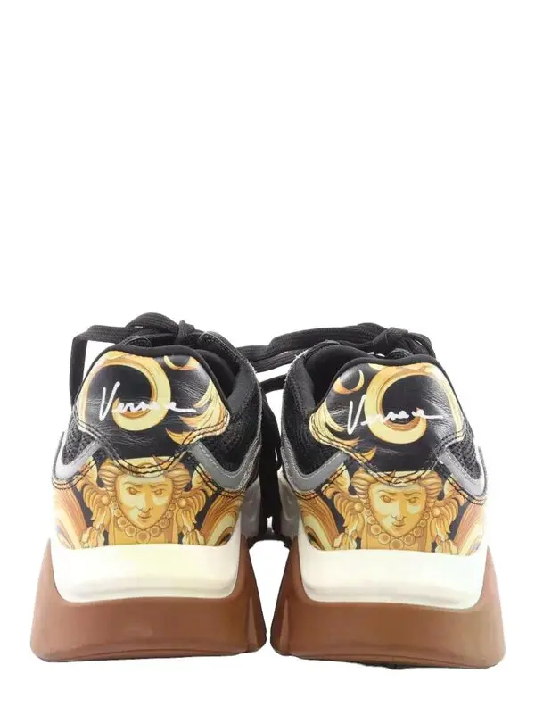 Versace Squalo Baroque-print Sneakers - Black