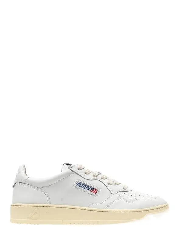 AUTRY Medalist Low Leather Sneakers - White