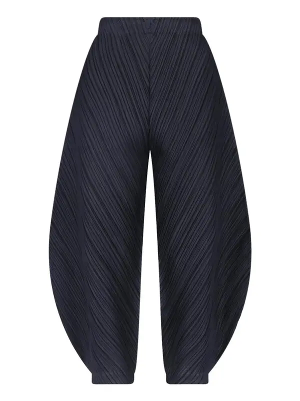 Issey Miyake Pleated Tapered Trousers - Black