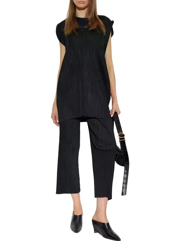 Issey Miyake Monthly Colors: July Pleated Trousers - Black