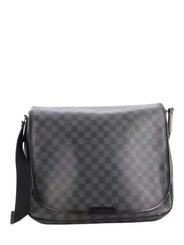 LOUIS VUITTON Damier Graphite Gm Daniel Crossbody Messenger Bag - Black