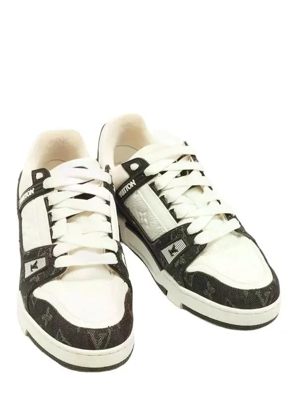 LOUIS VUITTON Monogram Trainer Sneakers - White