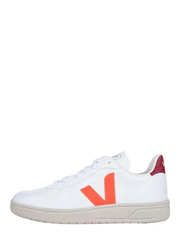 VEJA Casual Sneakers With Logo Details - White