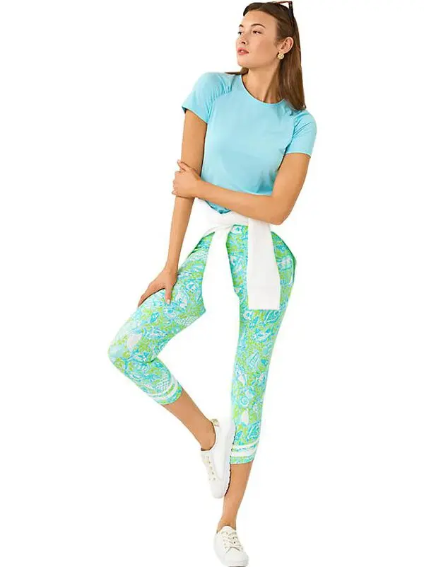 Lilly Pulitzer® Upf 50+ Luxletic 21" Weekender High Rise Crop Legging In Size - Blue