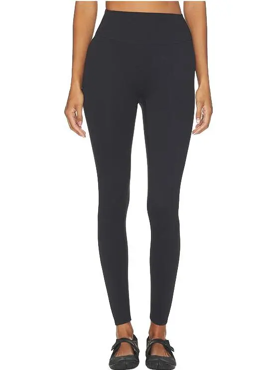 NIKESKIMS Legging In Black - Obsidian