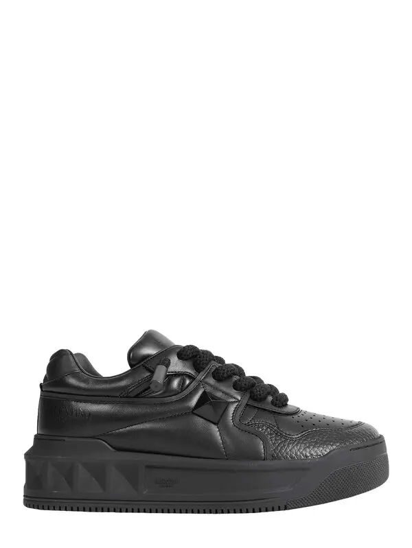 Valentino Garavani One Stud Xl Nappa Sneakers - Black