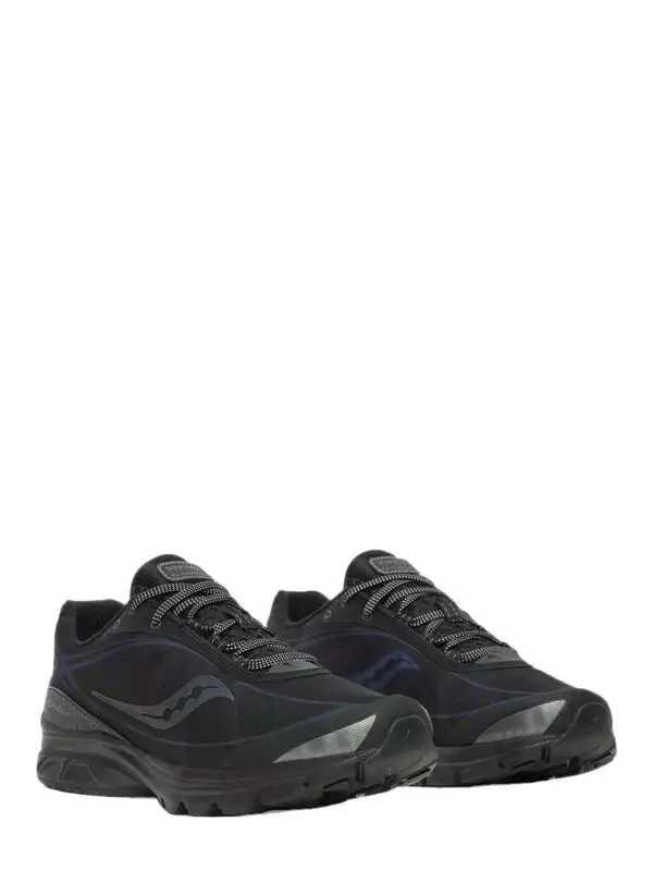 Saucony Kinvara 1 Logo-patch Sneakers - Black