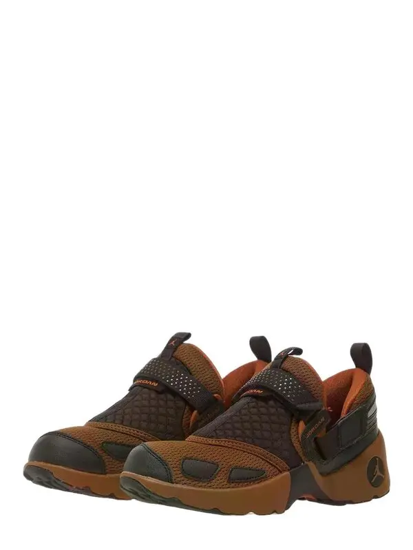 JORDAN Trunner Lx Sneakers - Brown