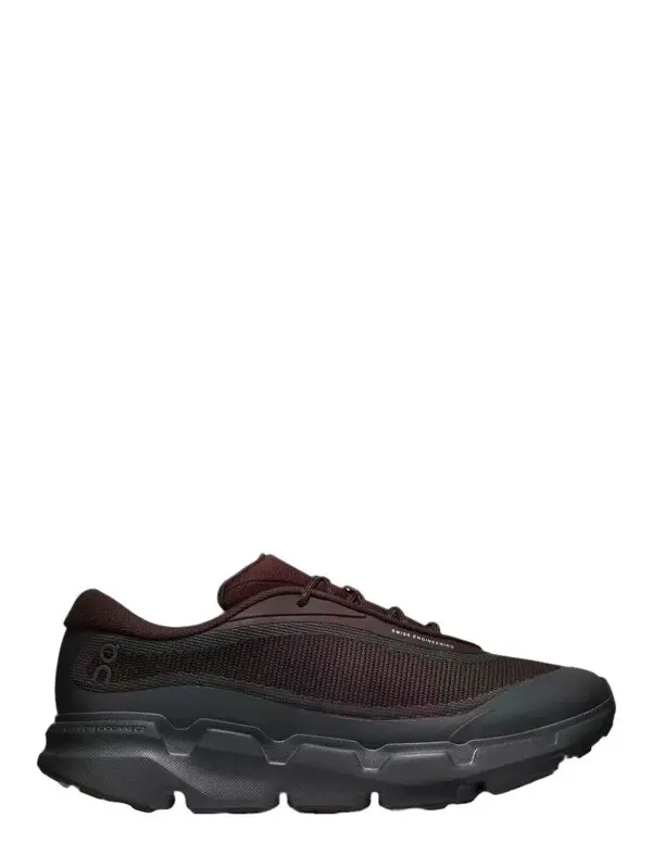 On Cloudsuma Hike Sneakers - Red