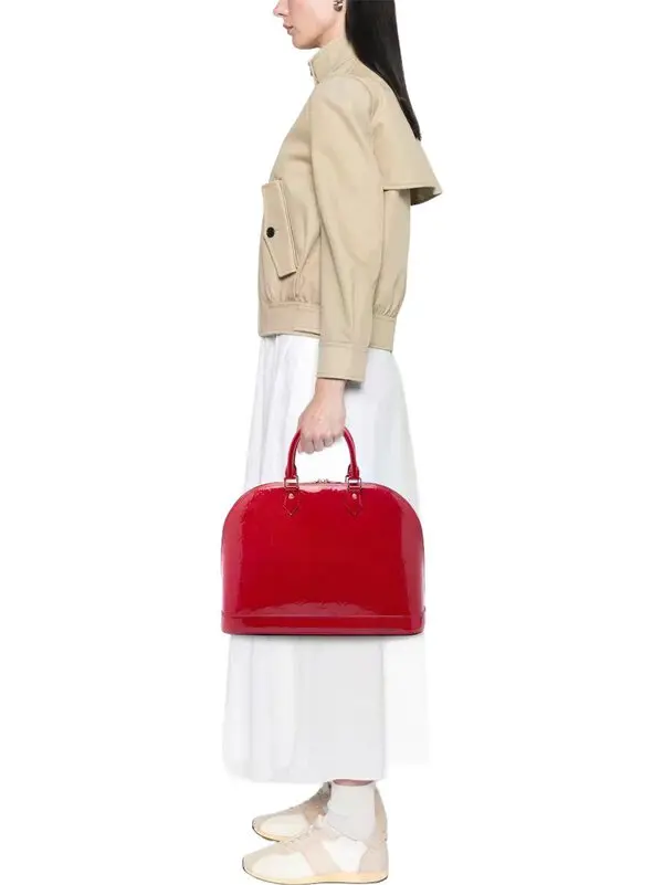 LOUIS VUITTON Monogram Vernis Alma Gm Handbag - Pink