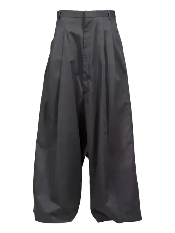 LỰU ĐẠN Lowline Pleated Trousers - Grey