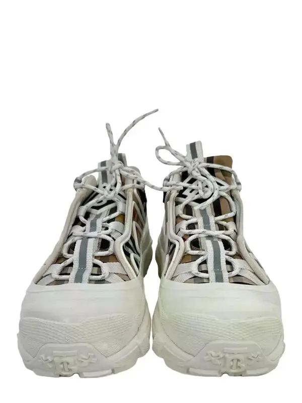 Burberry Arthur Vintage Check Sneakers - Neutrals