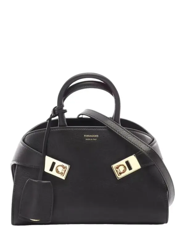 FERRAGAMO Hug Leather Shoulder Bag - Black