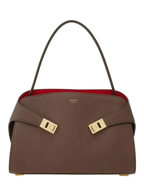 FERRAGAMO Hug Soft Shoulder Bag - Cream