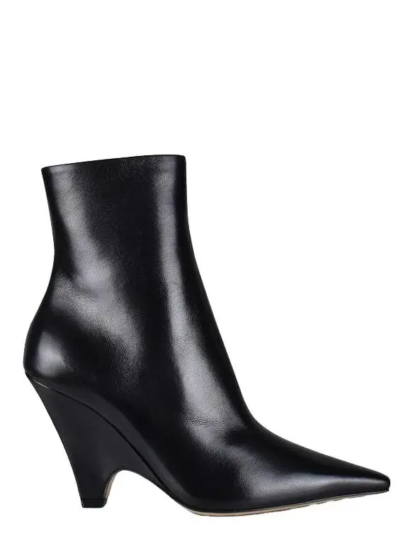 Bottega Veneta Leather Punta Boots - Black