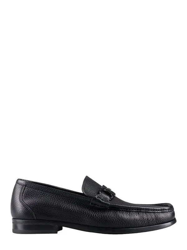 FERRAGAMO Grained Leather Loafers - Black