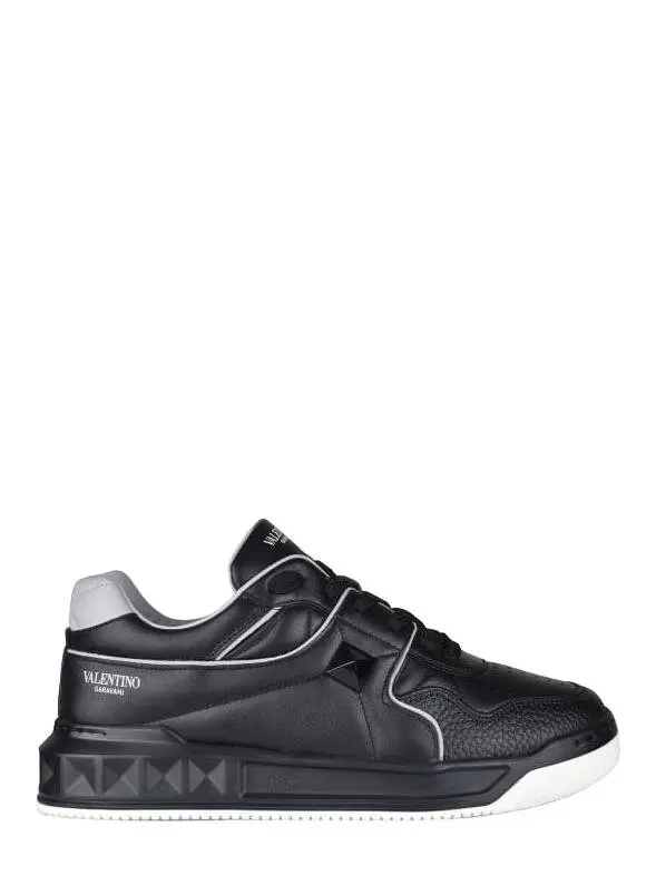 Valentino Garavani One Stud Leather Sneakers - Black