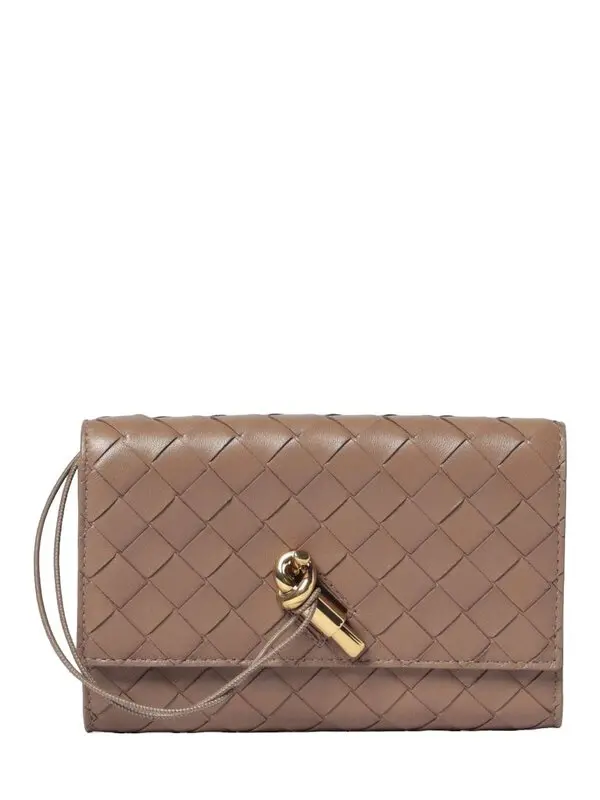 Bottega Veneta Andiamo Pouch With Shoulder Strap - Cream