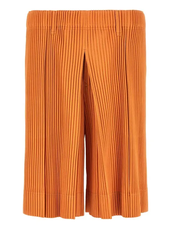 Issey Miyake Tailored Pleats Bermuda Shorts - Orange