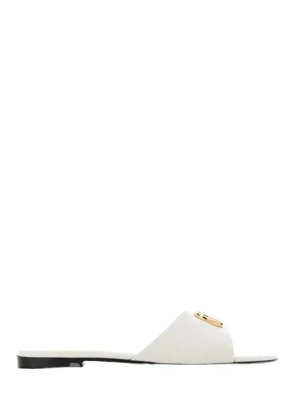 Gucci Leather Flat Sandals - White