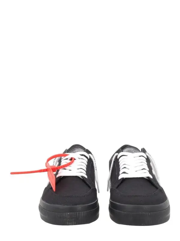 Off-White Vulc Low Sneakers - Black