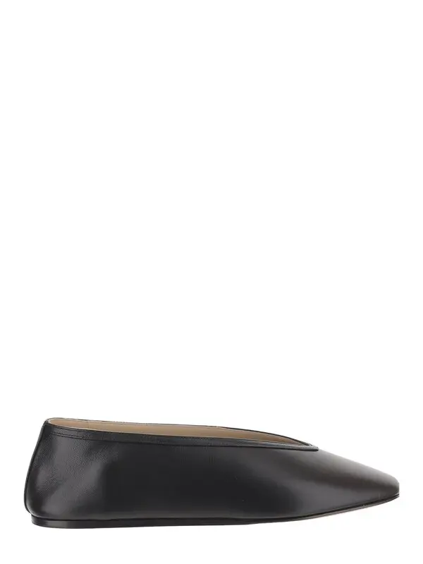 Le Monde Beryl Tapered Toe Leather Flat Shoes - Black