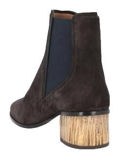 Chloé Round-toe Boots With Elastic Gussets - Black