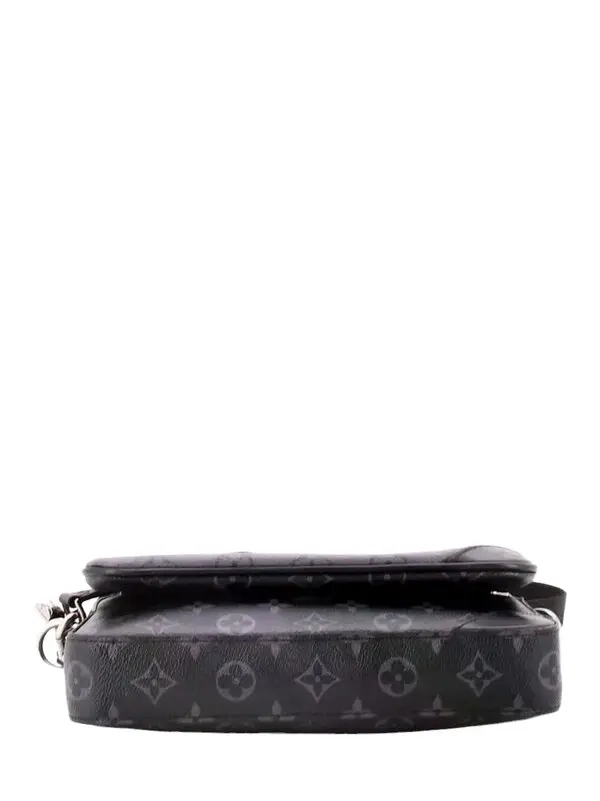 LOUIS VUITTON Messenger Bag - Black