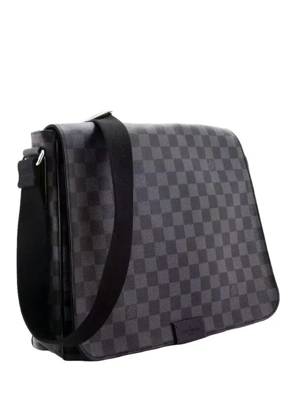 LOUIS VUITTON Daniel Mm Messenger Bag - Black