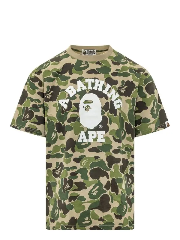 A BATHING APE Camo Print T-shirt With Stampaint Logo - Green