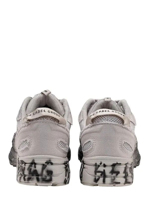 44 LABEL GROUP Distressed Effect Sneakers With Mesh Inserts - Grey-black Gradient