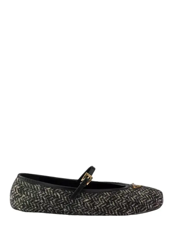Prada Triangle-appliqué Ballerinas - Black