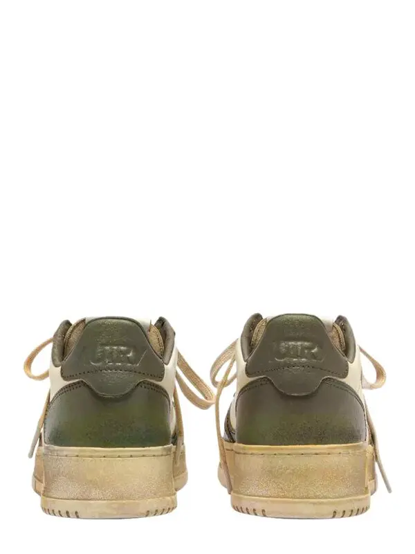 AUTRY Medalist Super Vintage Leather Sneakers - Neutrals