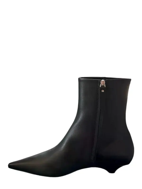 VIC MATIE Pointed-toe Side-zip Ankle Boots - Black