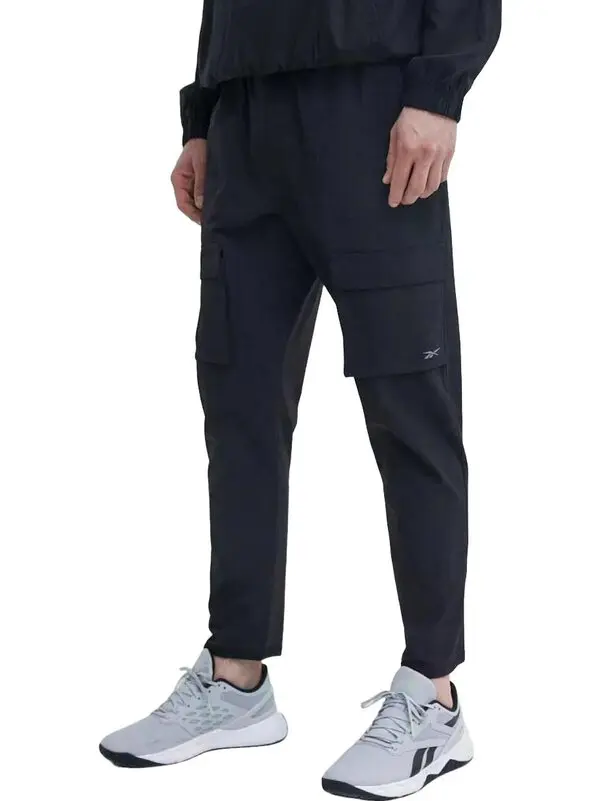REEBOK Logo-detail Cargo-pocket Trousers - Black