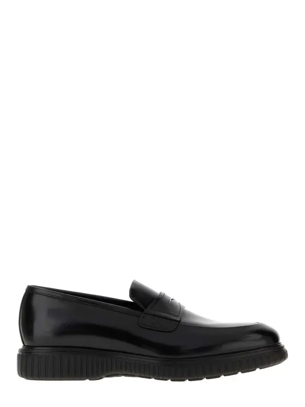 FERRAGAMO Leather Simone Loafers - Black