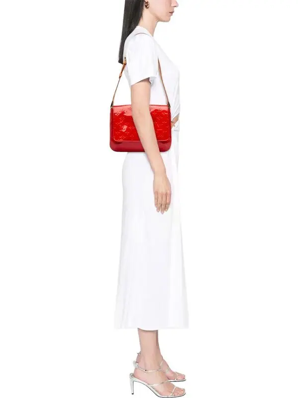 LOUIS VUITTON 2001 Monogram Vernis Thompson Street Shoulder Bag - Red