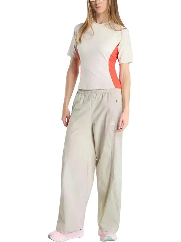 Nike Wildsee Dri-fit Colour-block T-shirt - Neutrals