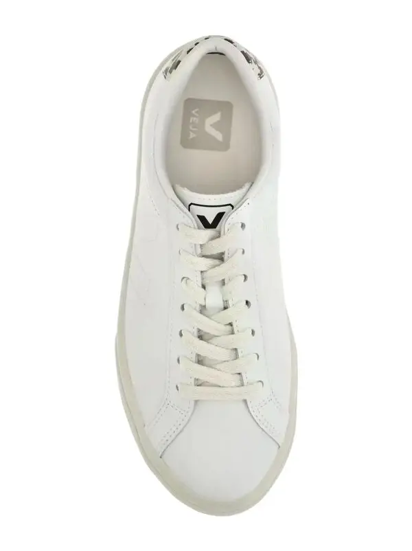 VEJA Esplar Sneakers - White