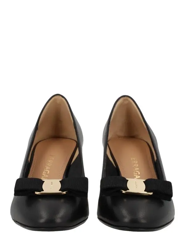 FERRAGAMO Classic High-heel Pumps With Bow Detailing - Black