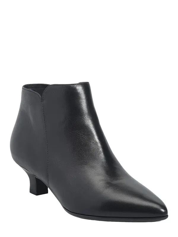SOFFT Sawyer Leather Pointed Toe Bootie - Black