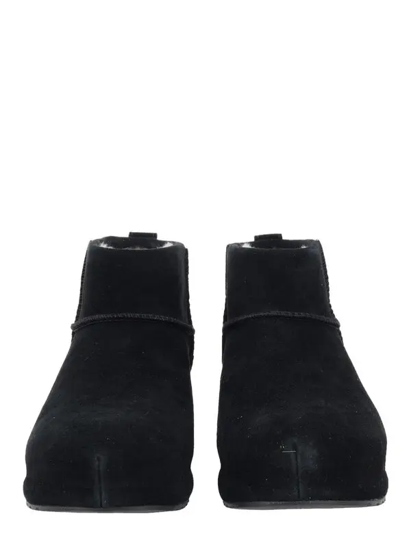 UGG Mini Boots - Black