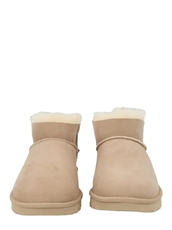 UGG Classic Boots - Beige