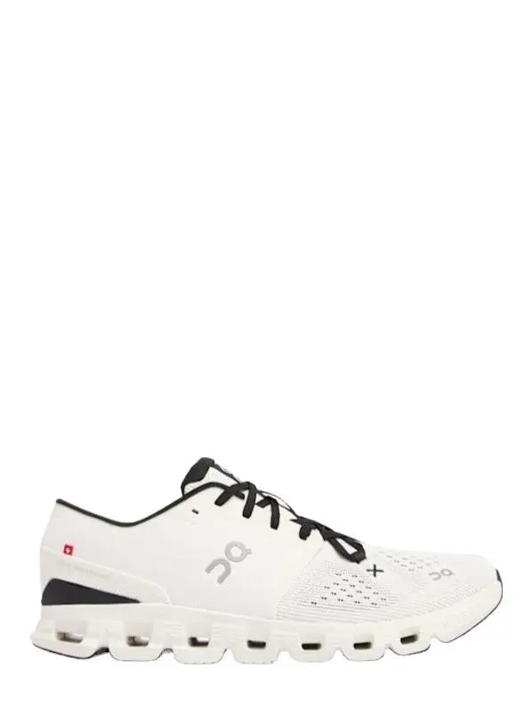On Low Top Lace-up Casual Sneakers - No