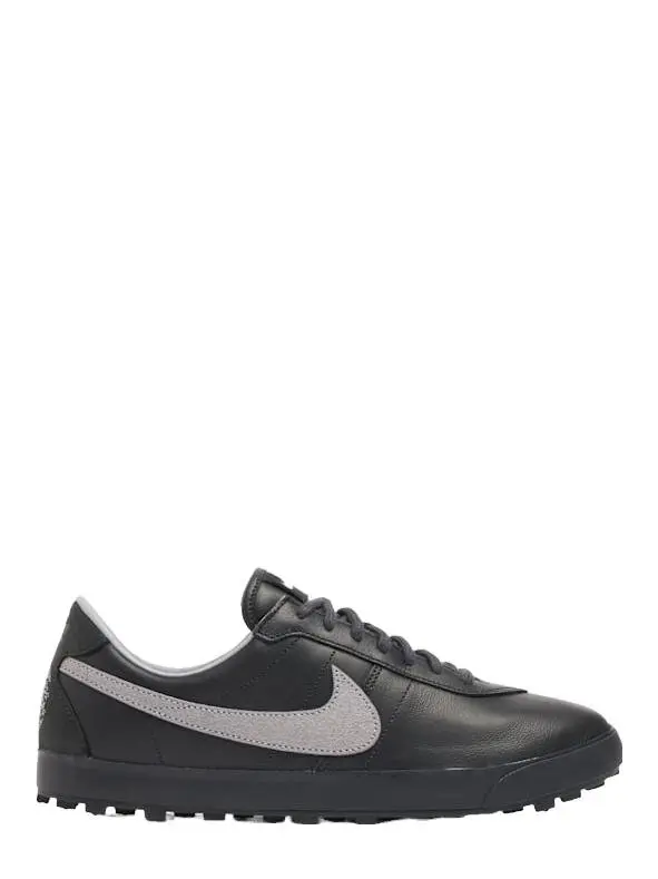 Nike Minimal Low Top Sneakers - Black