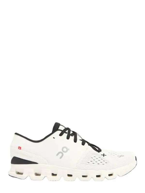 On Minimal Casual Sneakers - No